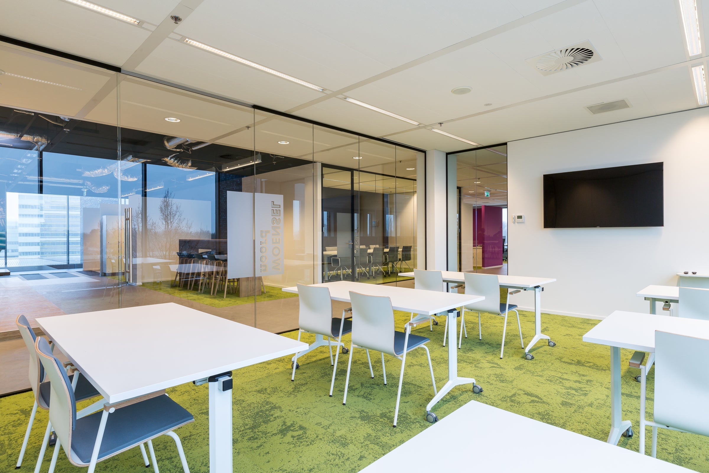 Nieuwe modulaire tafel – WPD kantoor- en designmeubilair